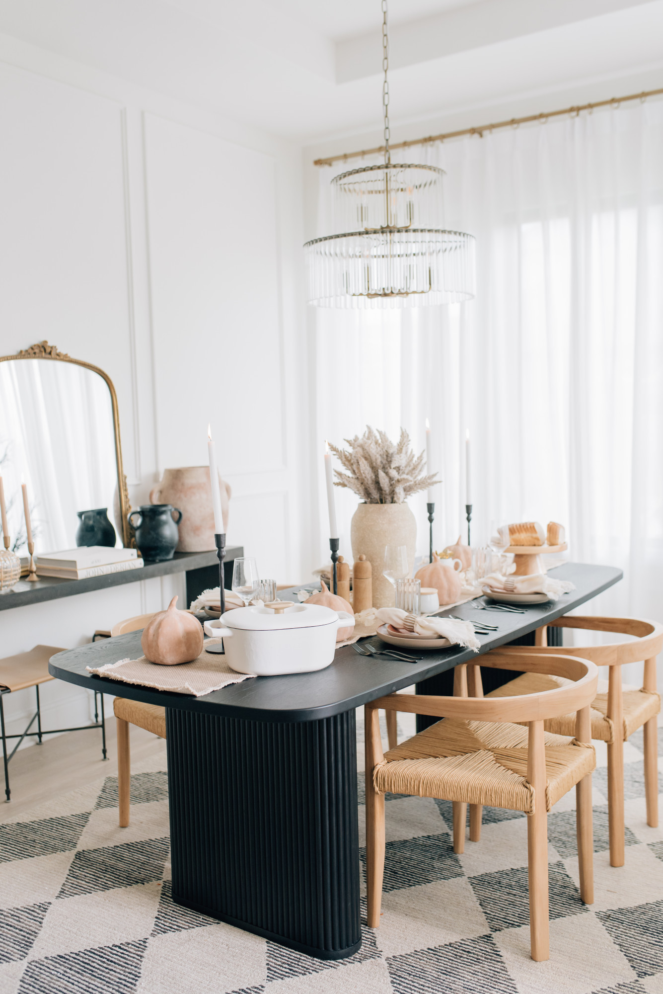 CREATING A MUTED TONED FALL DINING ROOM TABLESCAPE - Annie Mescall